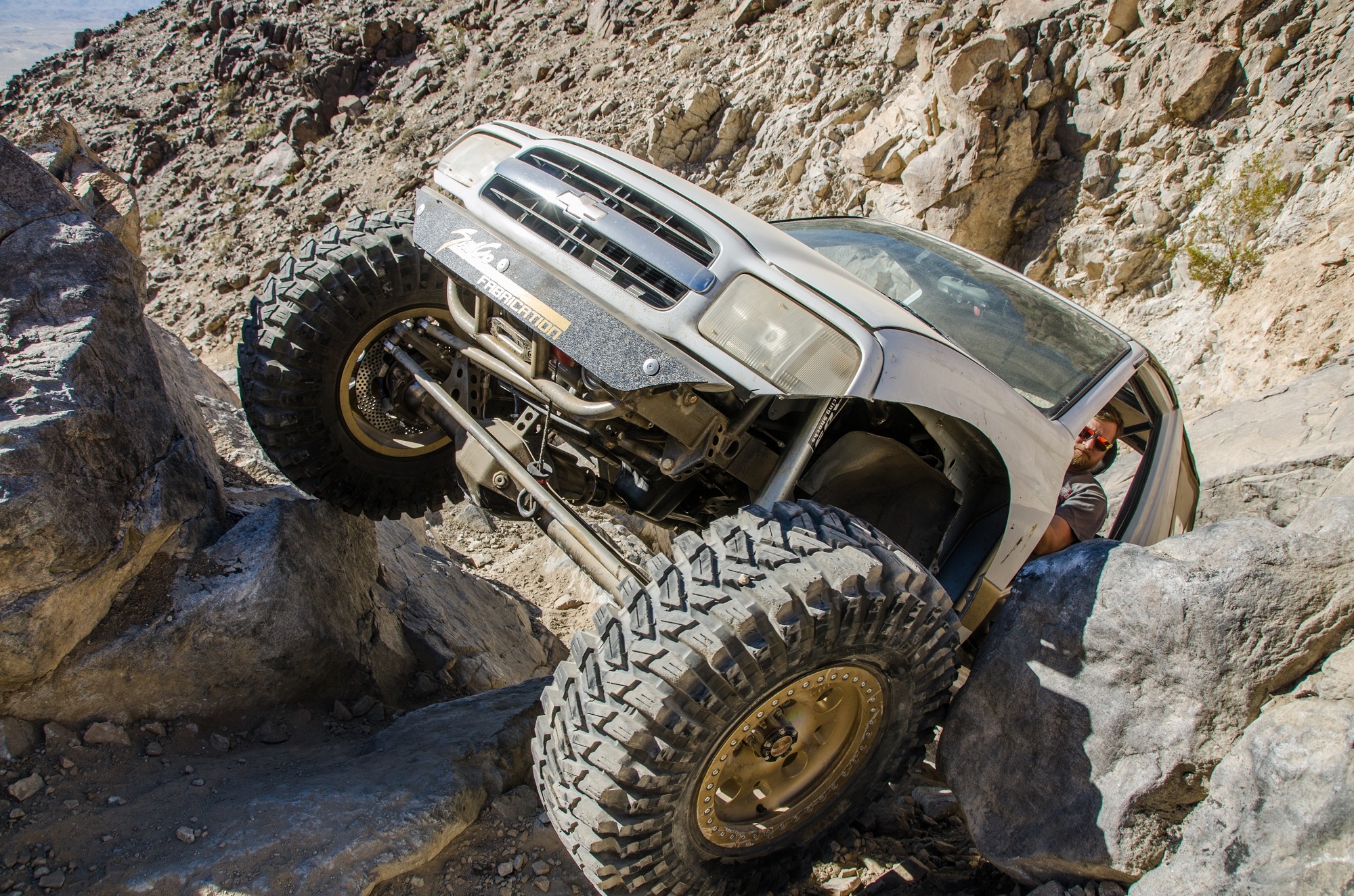 2001 Chevrolet Tracker – Harry Situations
